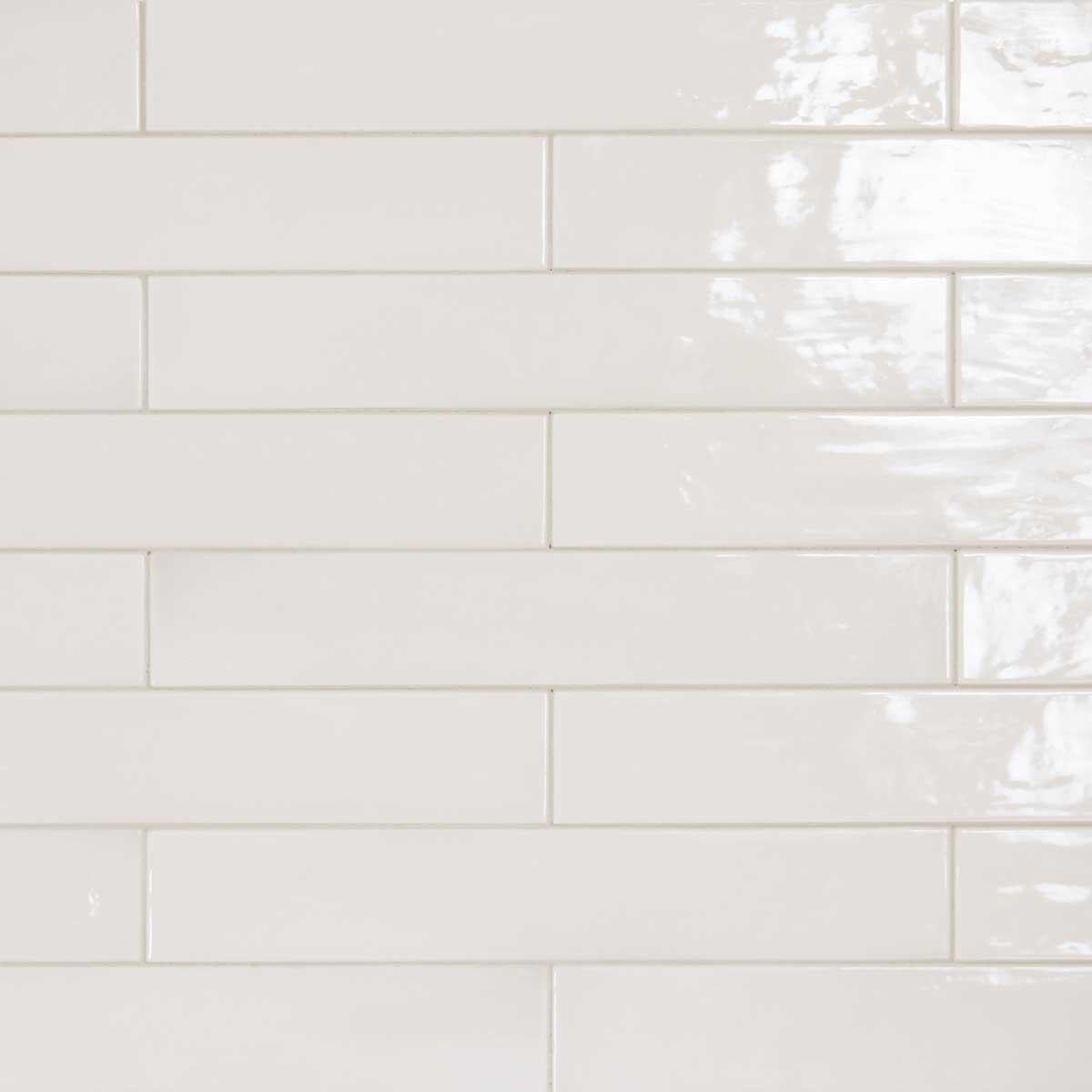 Lake White Glazed Ceramic Long Subway Tile 2.6x16