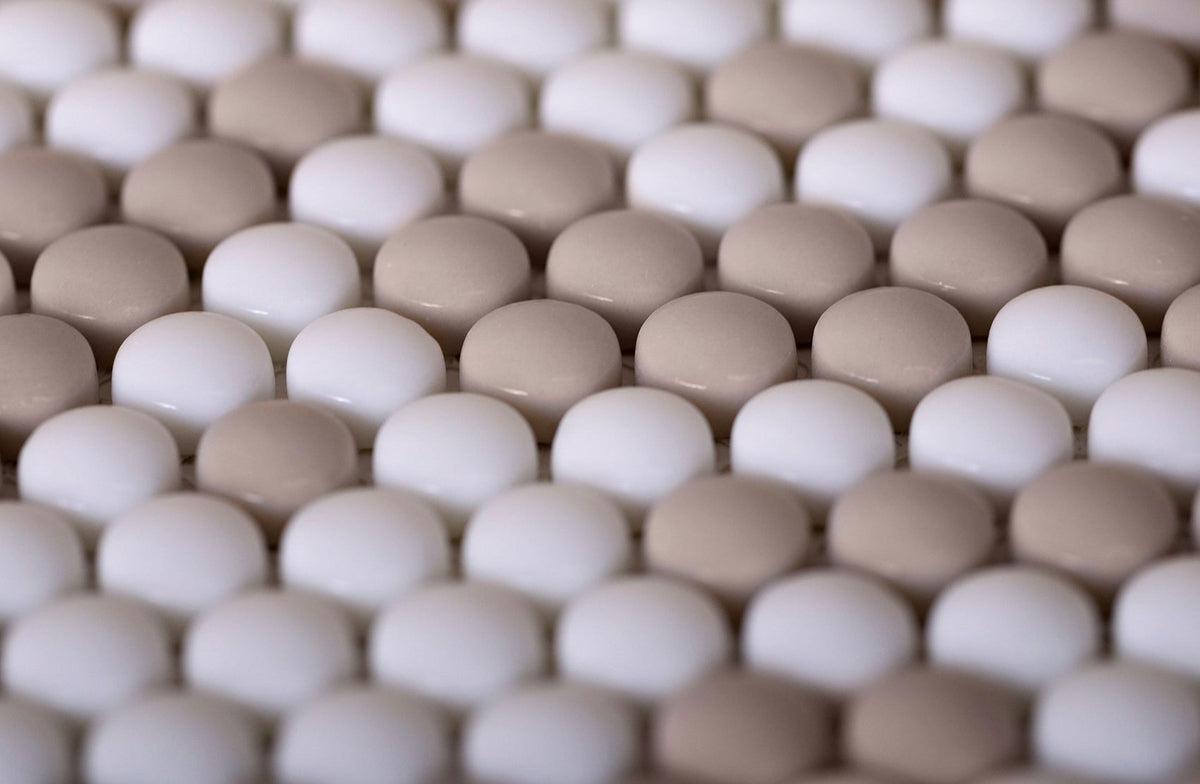 Cream Penny Recycled Glass Mosaic Tile | Online Tile Store with Free ...