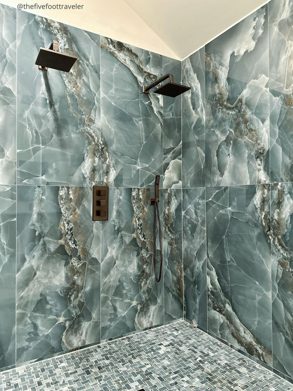 Emporio Green Onyx Gemstone Porcelain Tile 24"x48"